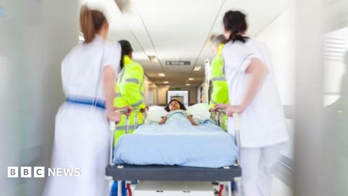 Less NHS waste: Is Lord Carter's report a case of deja vu? - BBC News