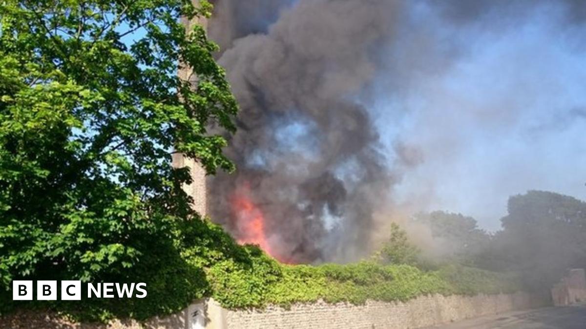 Fire at Hove British Engineerium museum - BBC News