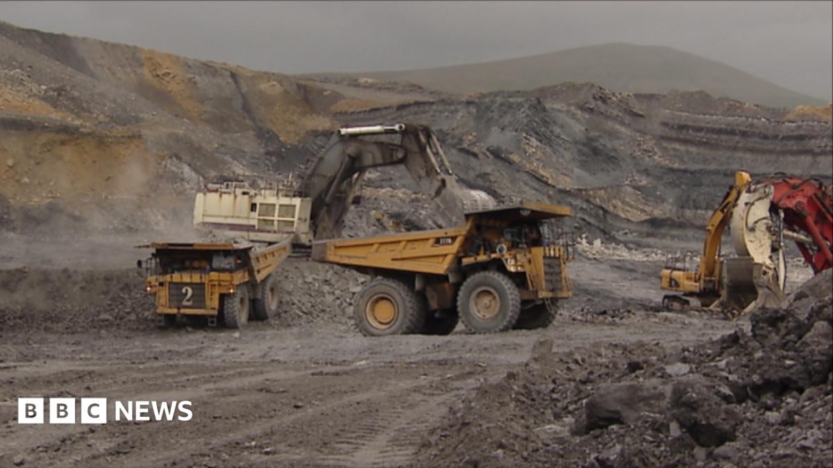 Hydro scheme plan for Glenmuckloch opencast revealed - BBC News