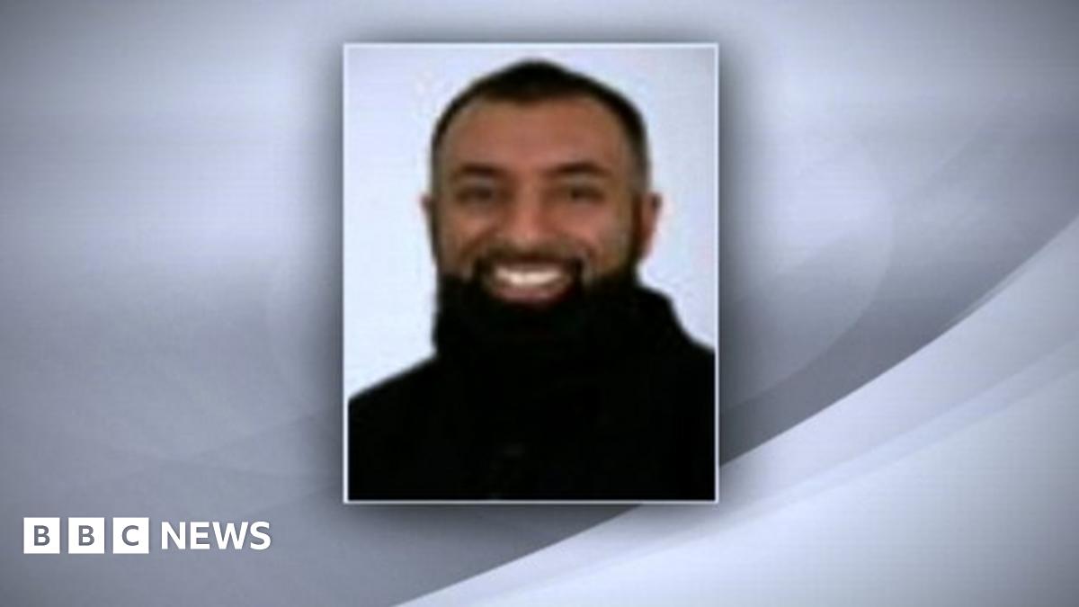 Rotherham PC 'failed to act on abuse case' - BBC News