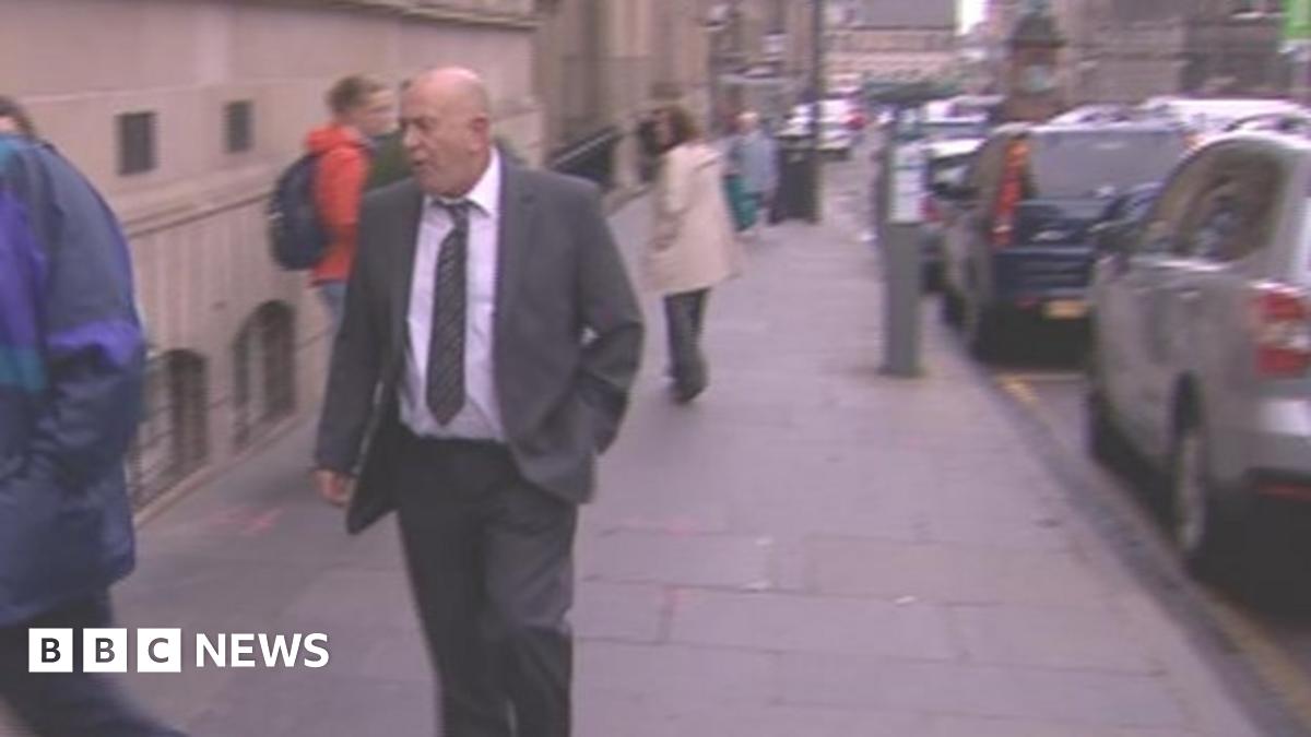 Four jailed over Edinburgh City Council bribes - BBC News