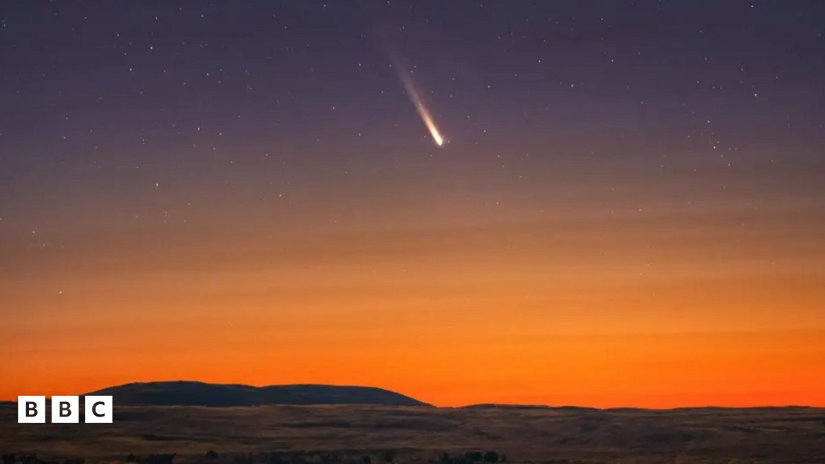 Comet A3: How to spot the comet brightening the sky this Autumn - BBC ...