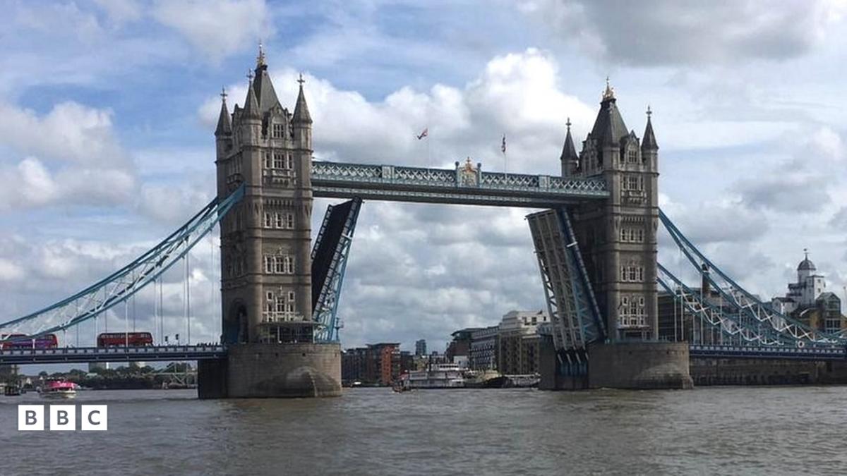 Tower Bridge in London is stuck open! - BBC Newsround