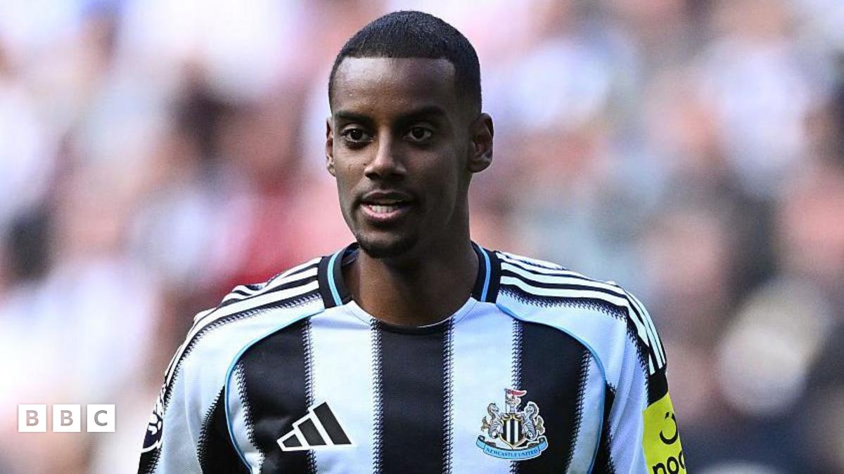Alexander Isak: Liverpool agree British record £125m fee for striker from Newcastle United - BBC ...