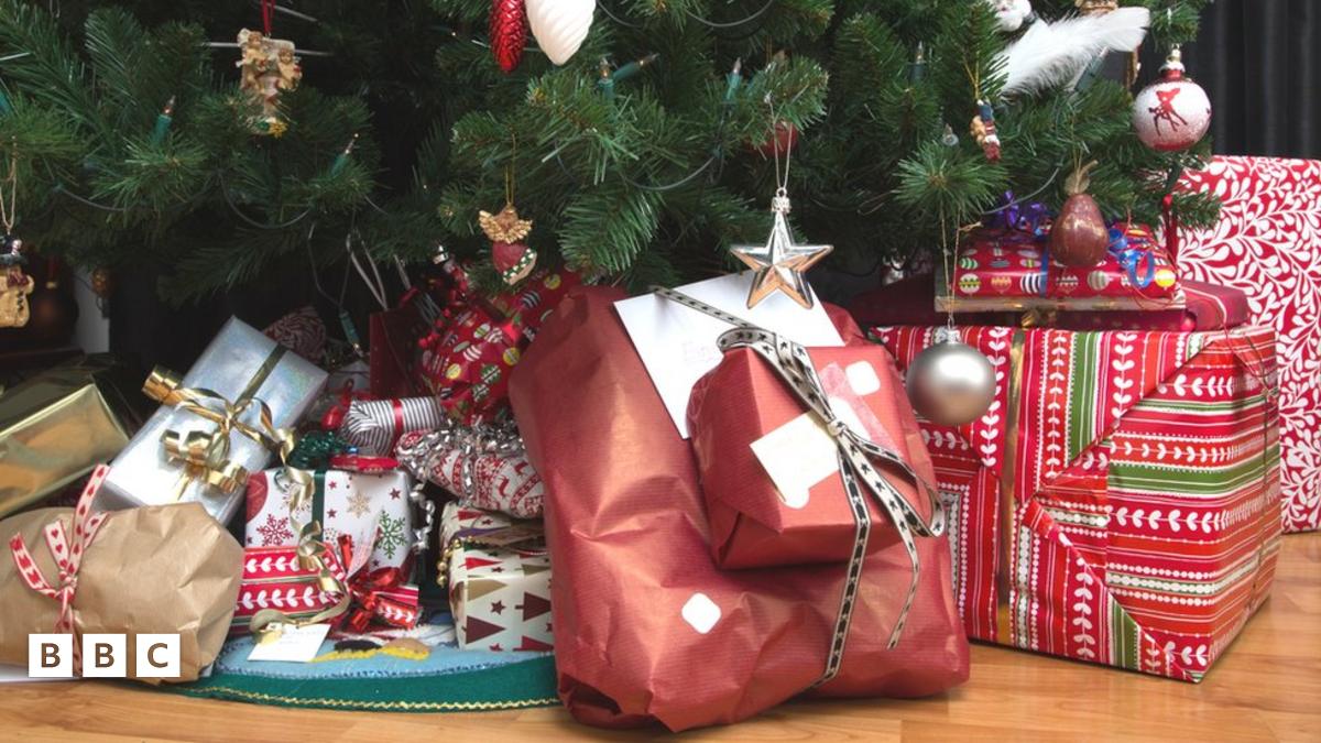 Ten festive facts to impress your family this Christmas - BBC Newsround