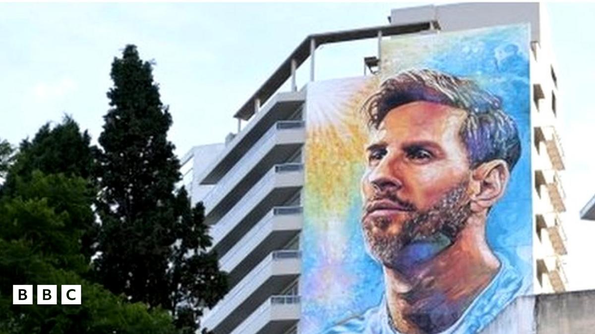 The massive Messi mural and other artworks around the world - BBC Newsround