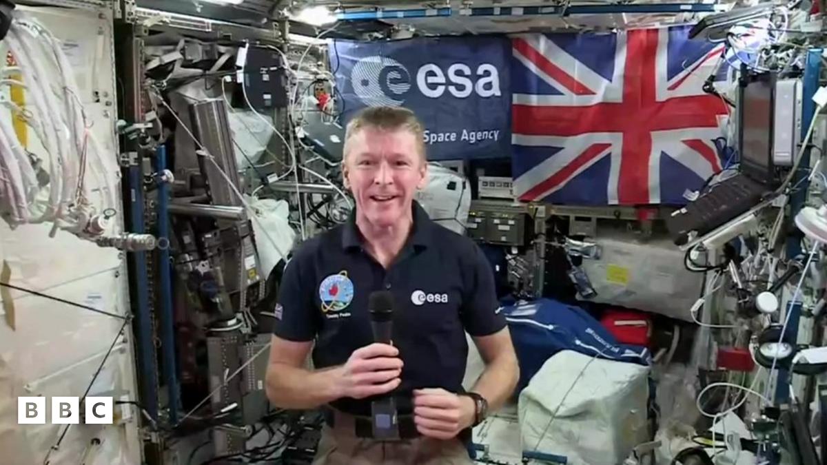 Tim Peake's spacewalk: As it happened - BBC Newsround