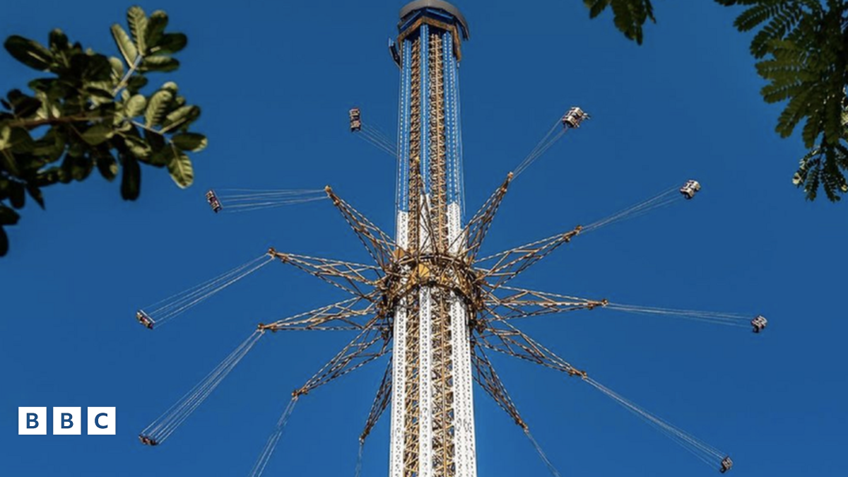 The world's tallest swing and other extreme attractions - BBC Newsround