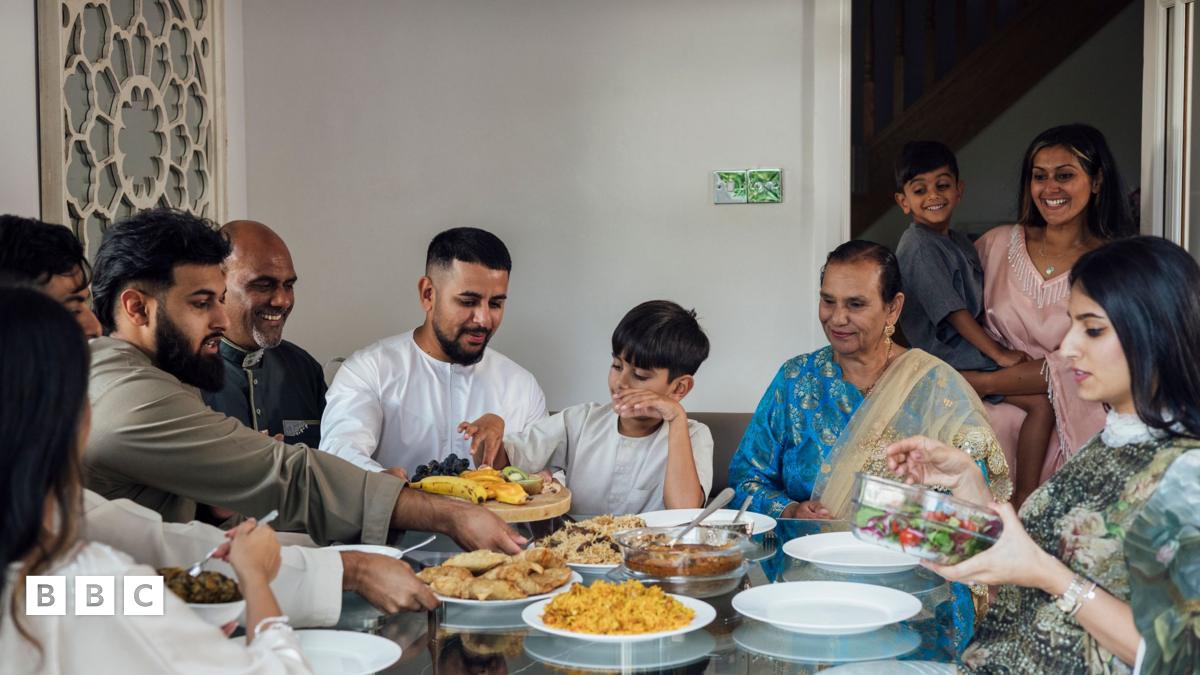 Eid al-Fitr 2025: Are you celebrating? - BBC Newsround