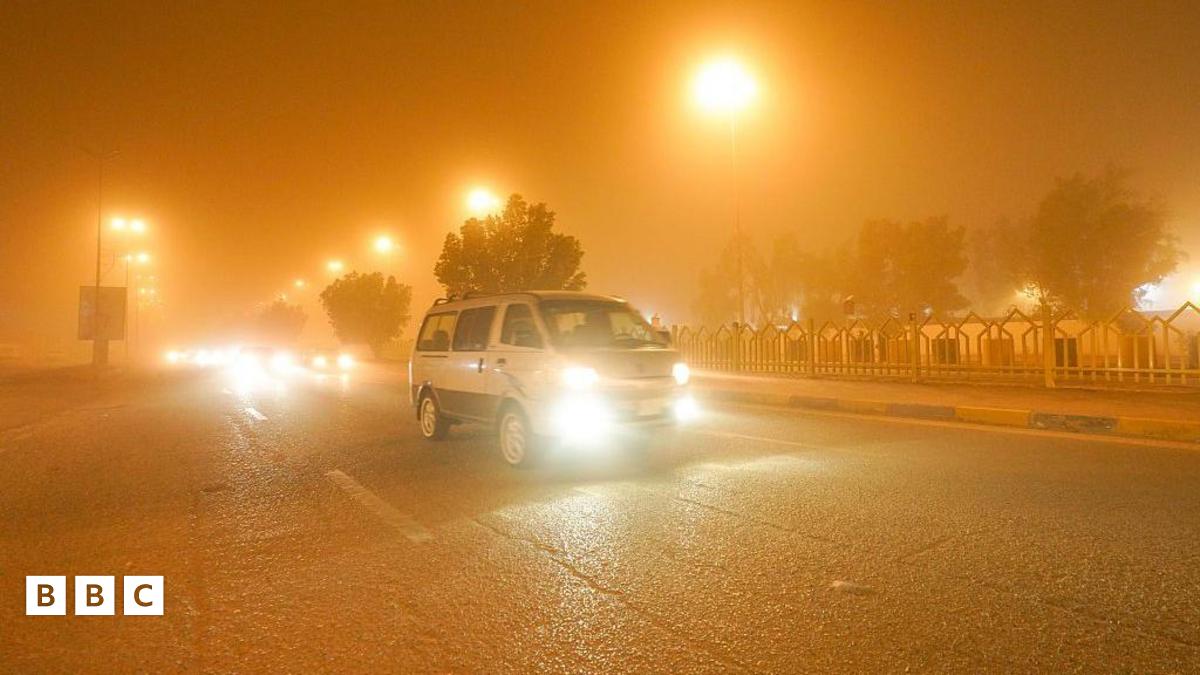 Huge sandstorm causes problems for thousands in Iraq - BBC Newsround