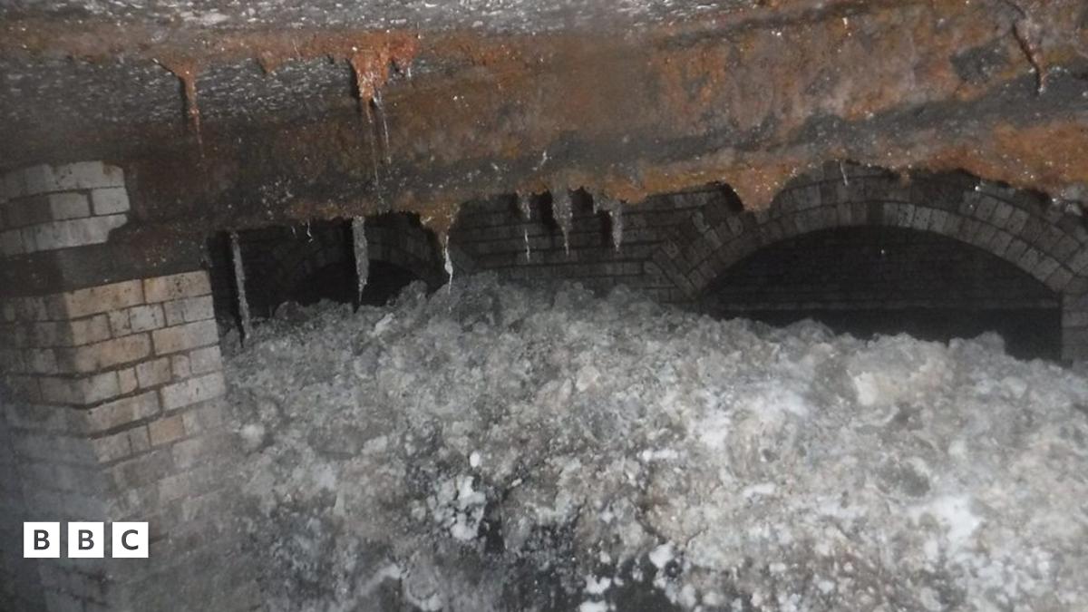 What is a fatberg? - BBC Newsround