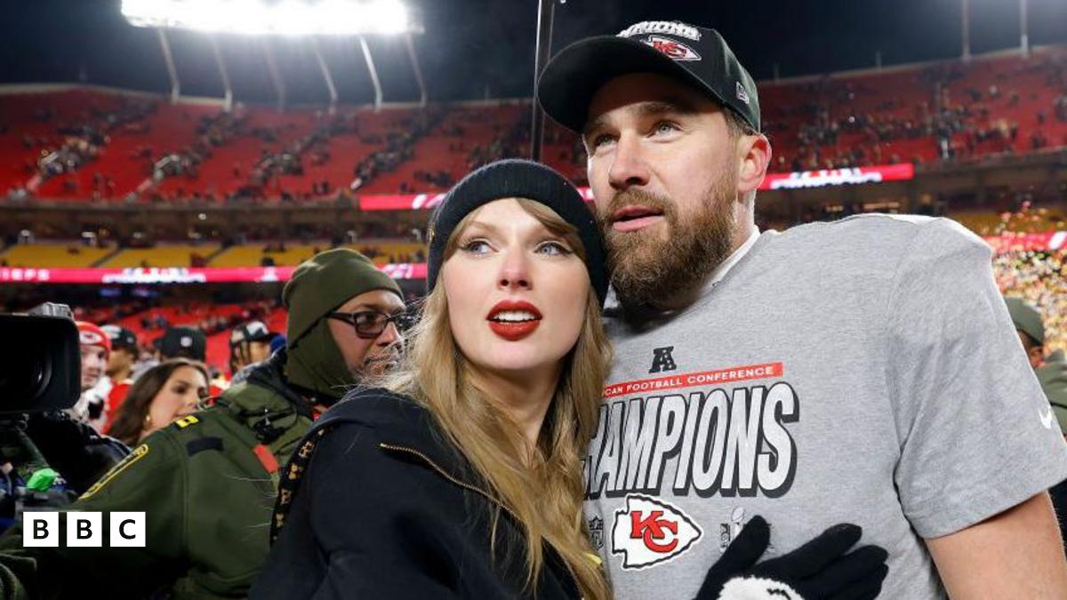 Travis Kelce: Who is Taylor Swift's boyfriend? - BBC Newsround