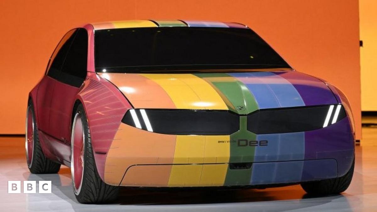 CES 2023: BMW reveals world's first colour-changing car - BBC Newsround