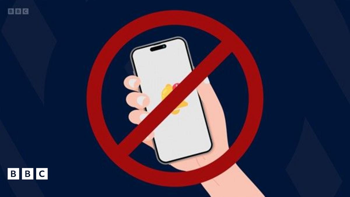 MP proposes new law to ban smartphones in schools - BBC Newsround