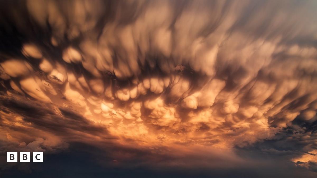 Mammatus clouds: What are they and how are they formed? - BBC Newsround