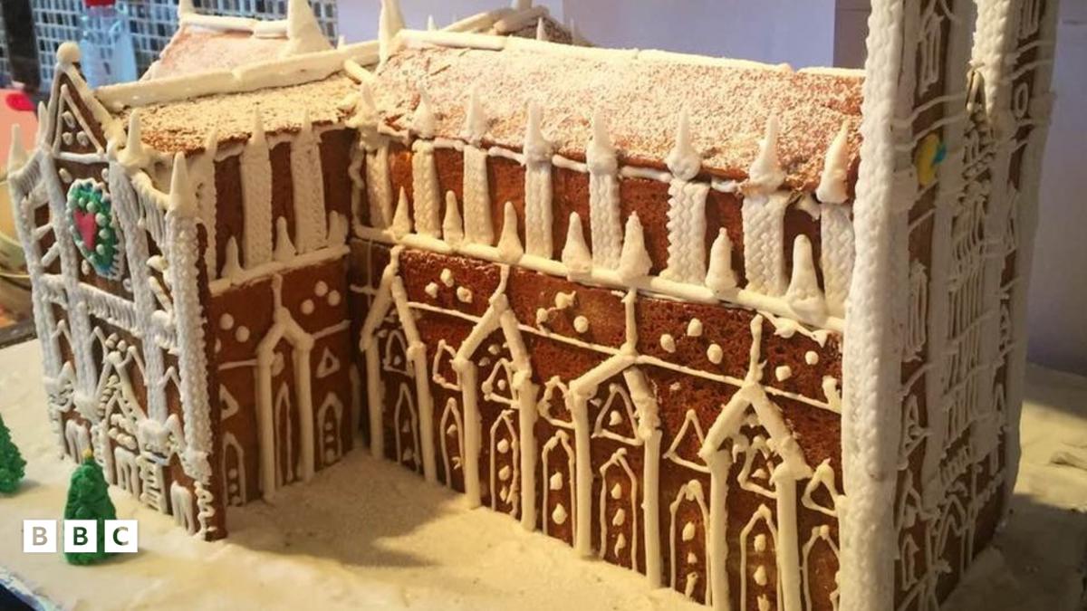 Christmas baker's gingerbread masterpiece - BBC Newsround