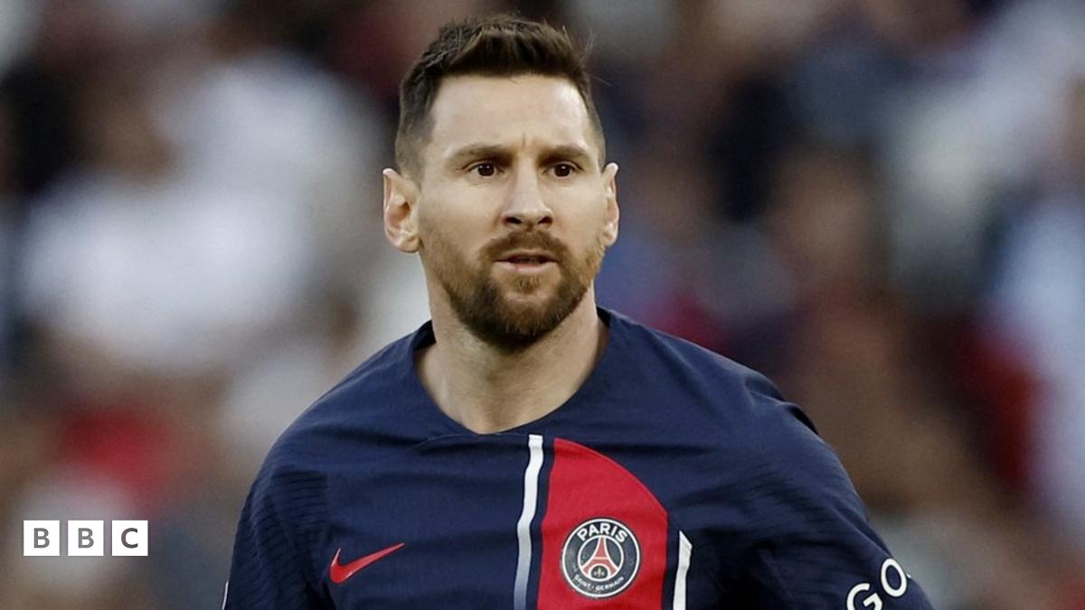 Lionel Messi among big name footballers leaving their club - BBC Newsround