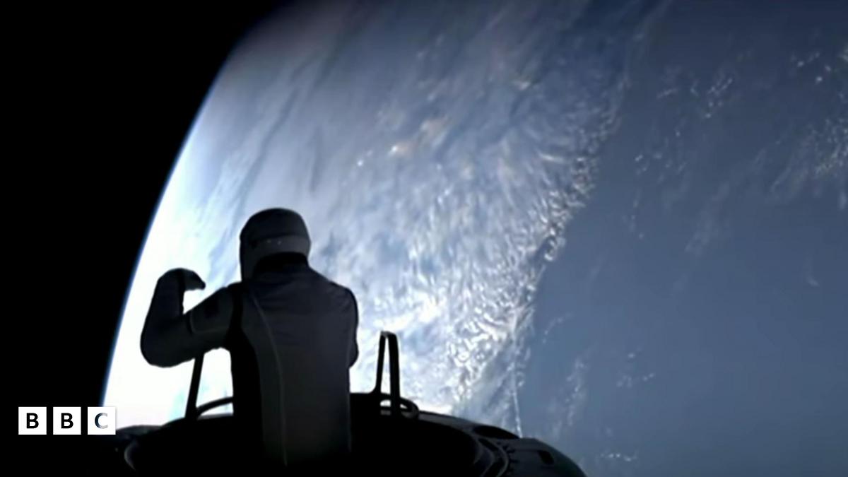 Space X achieves first-ever commercial spacewalk by an amateur ...