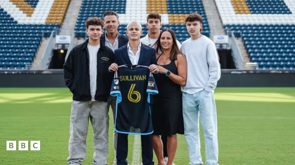 Cavan Sullivan: 14-year-old signs record MLS deal including Man City ...