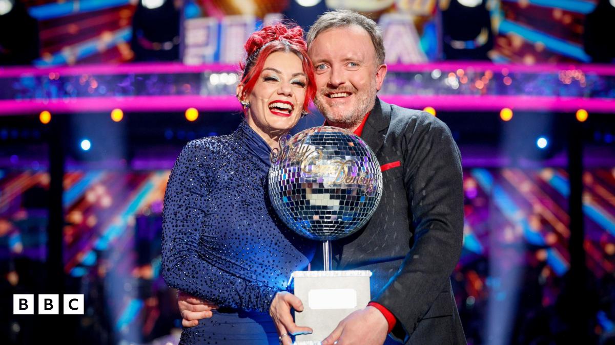 Chris McCausland won the Strictly Come Dancing trophy. - BBC Newsround