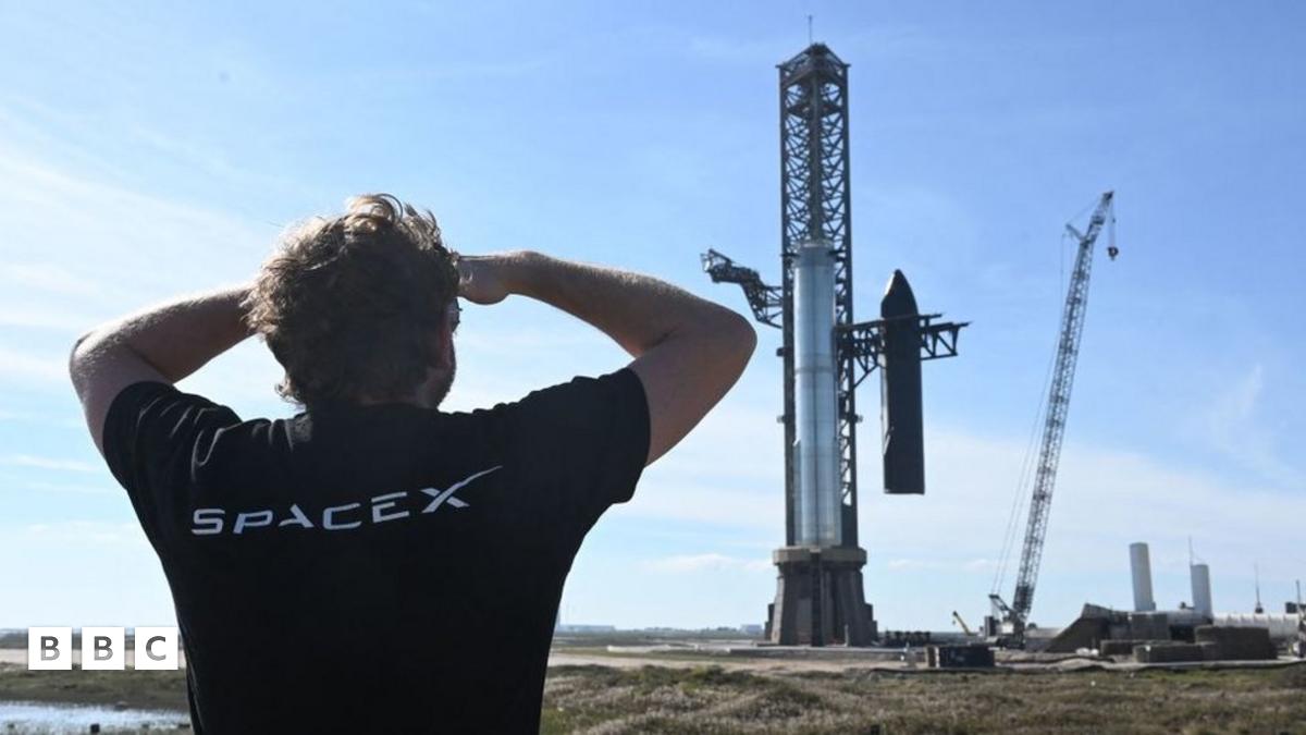 SpaceX prepares to launch world's largest rocket... again - BBC Newsround