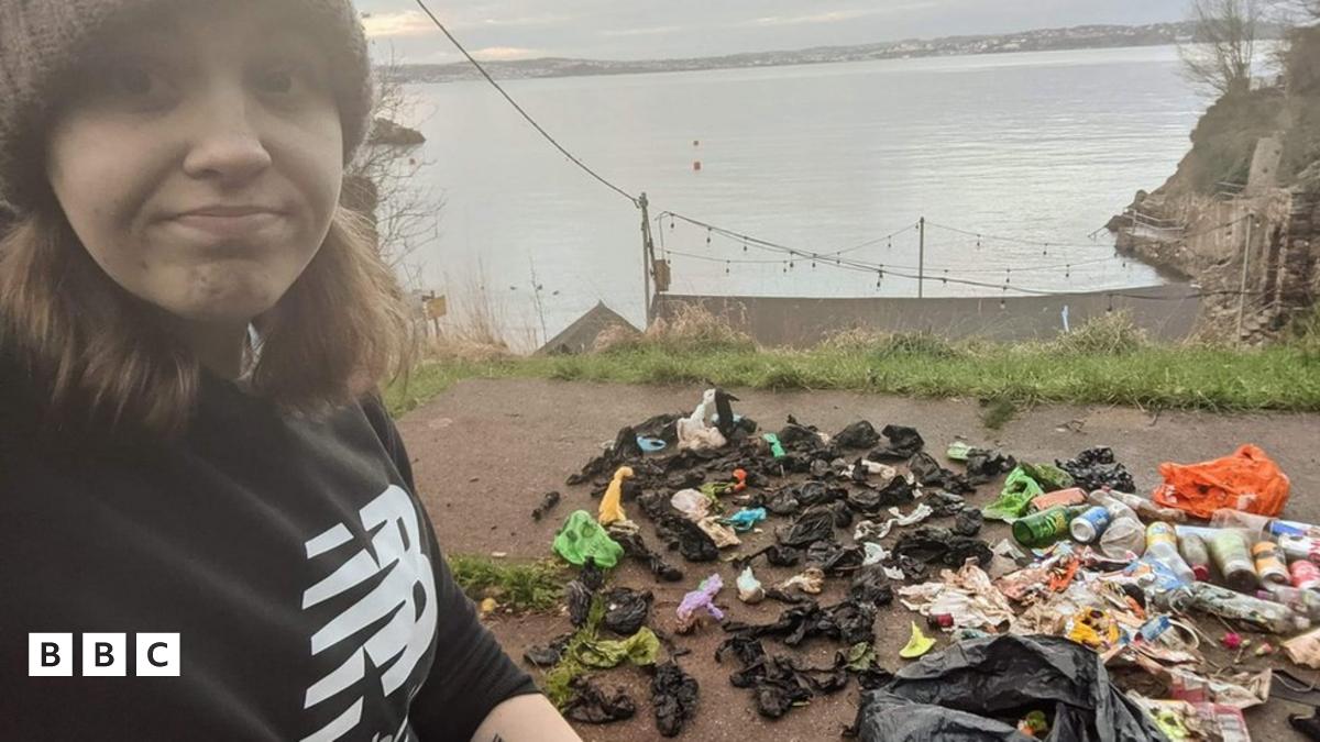 Litter picker in Devon finds 102 dog poo bags on one walk - BBC Newsround