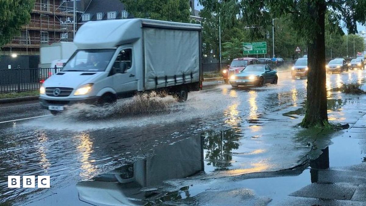 UK floods: Which areas in the UK are affected? - BBC Newsround