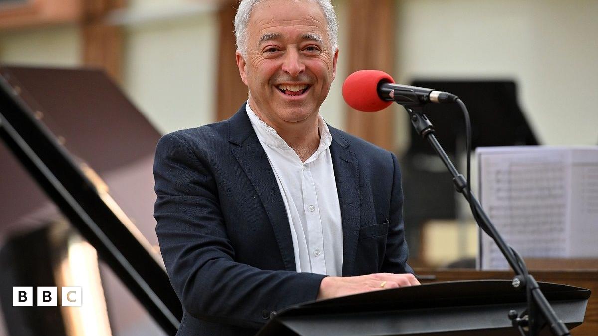 UK Children's Laureate announced: Who is Frank Cottrell-Boyce? - BBC ...