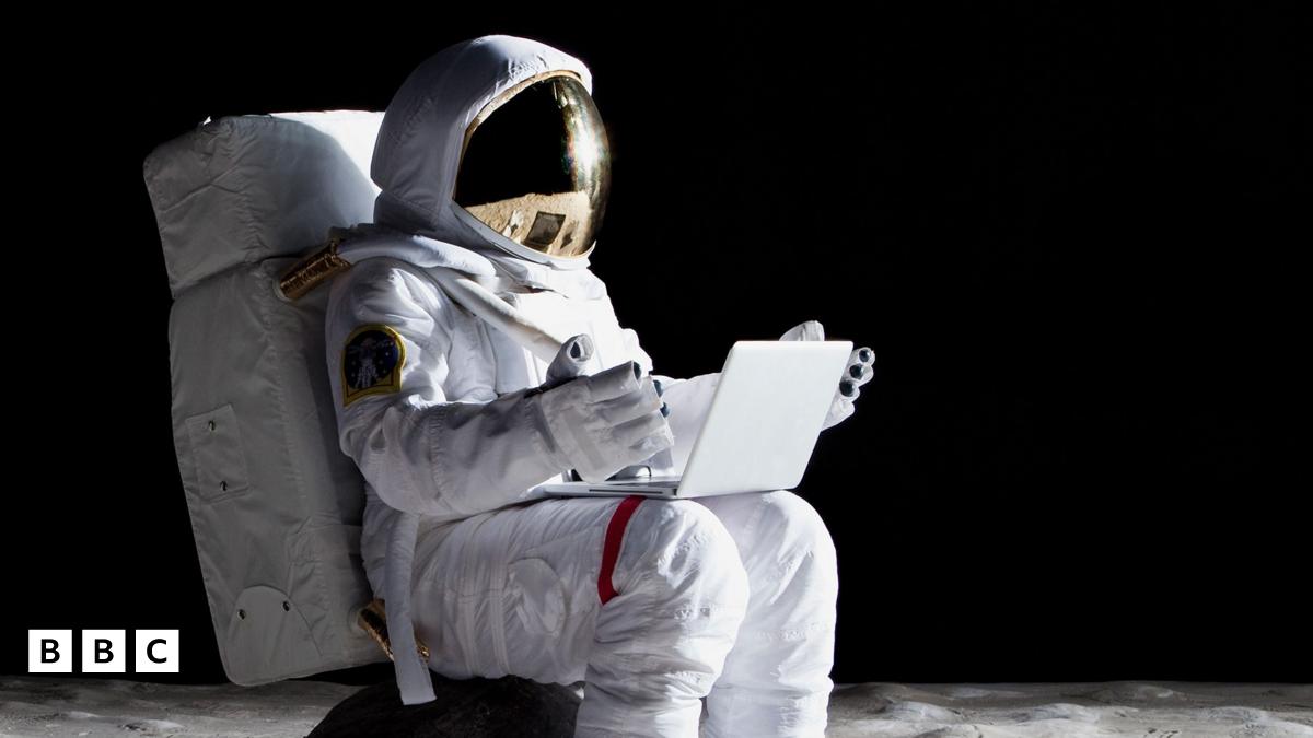 Nasa hosts first ever Twitch stream with astronaut in space - BBC Newsround