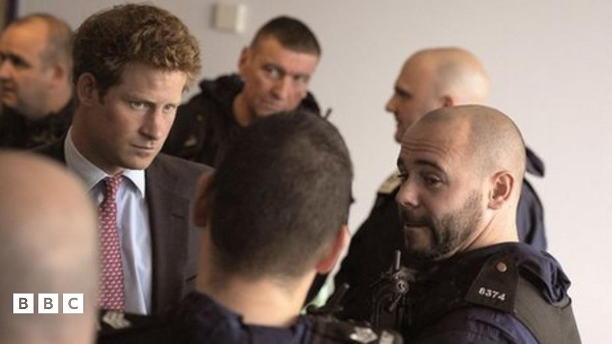 Prince Harry thanks police for help during riots - BBC Newsround