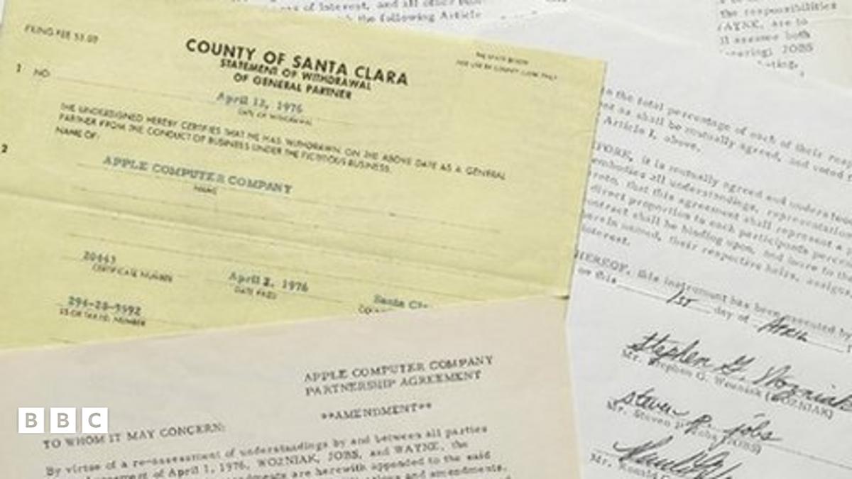Apple founding documents auctioned for £1 million - BBC Newsround
