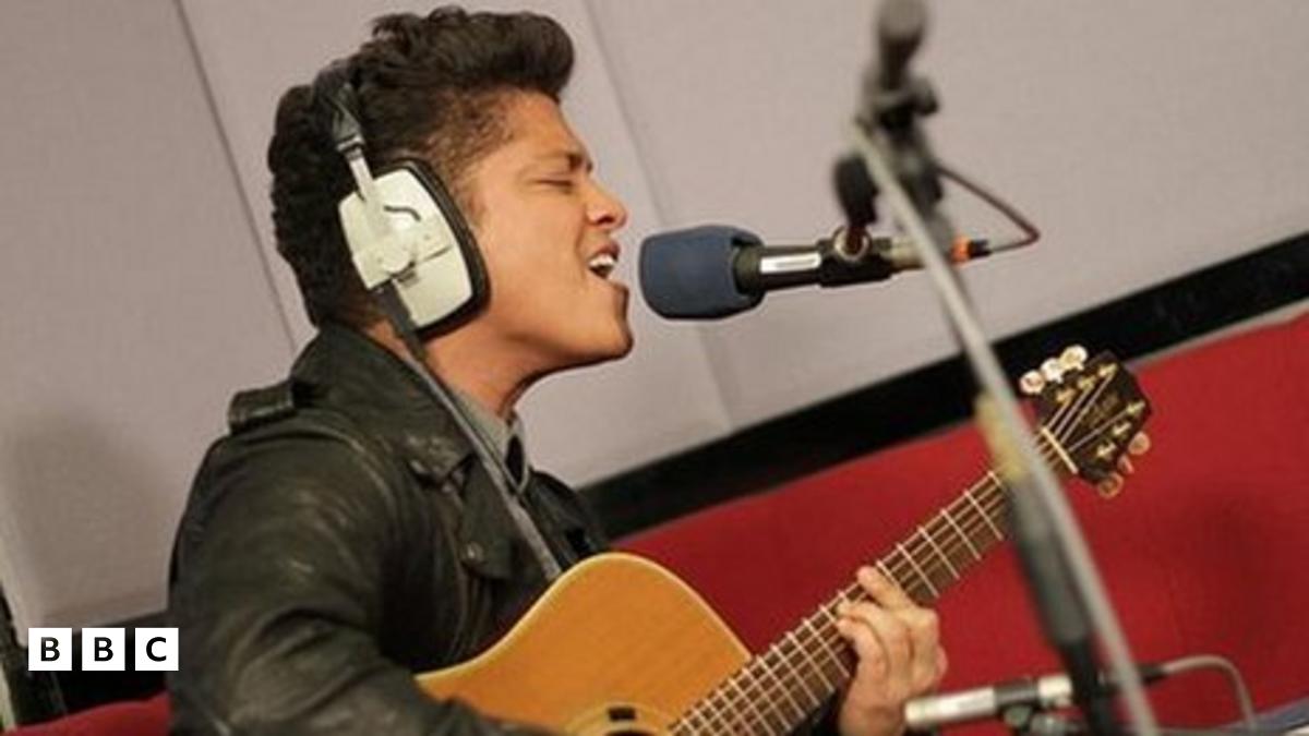 Bruno Mars' single is the most downloaded of 2011 - BBC Newsround