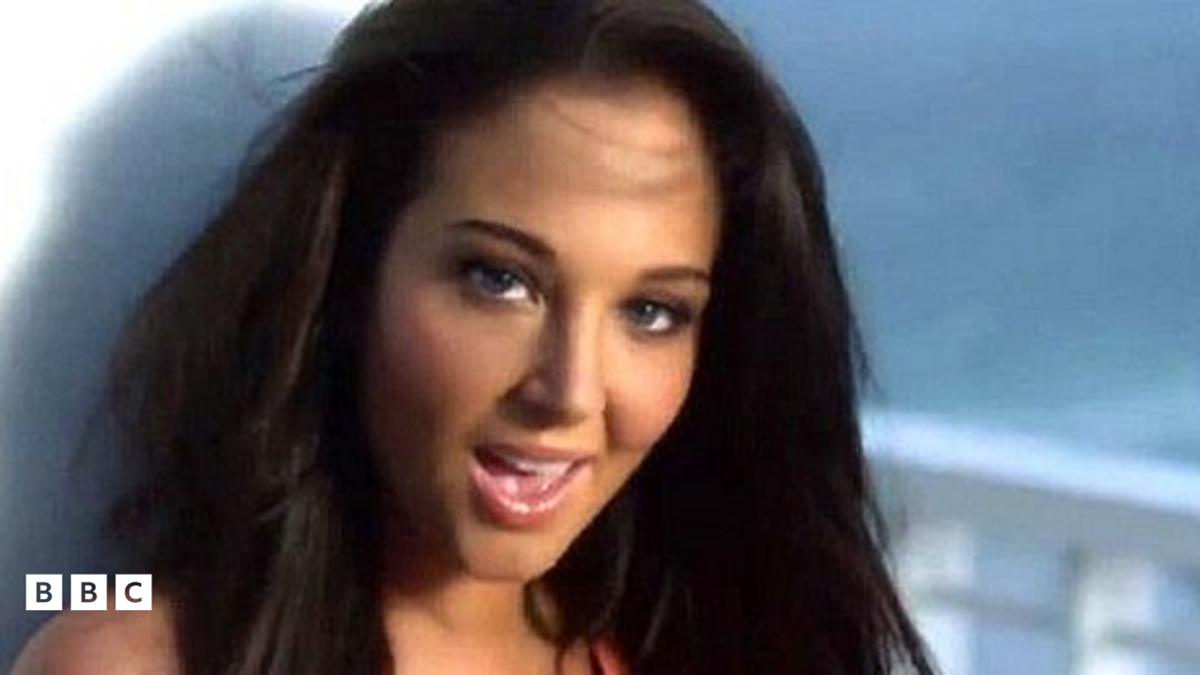 Tulisa storms to number one in the singles chart - BBC Newsround