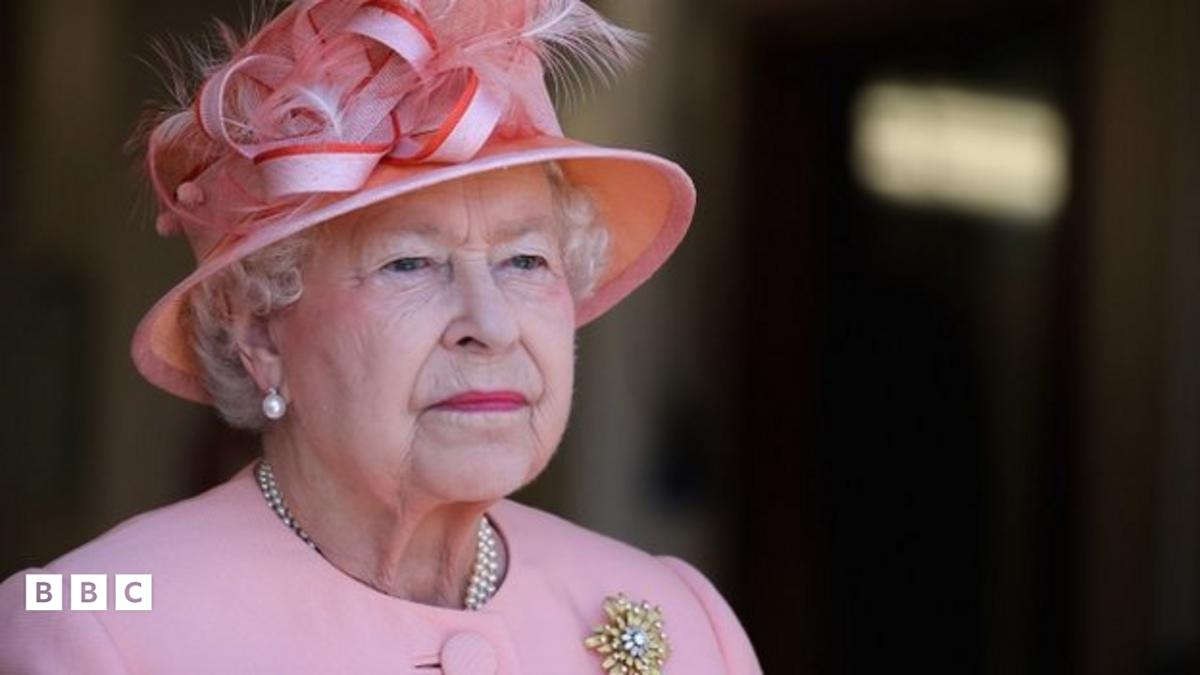 Queen hosts final Diamond Jubilee event - BBC Newsround