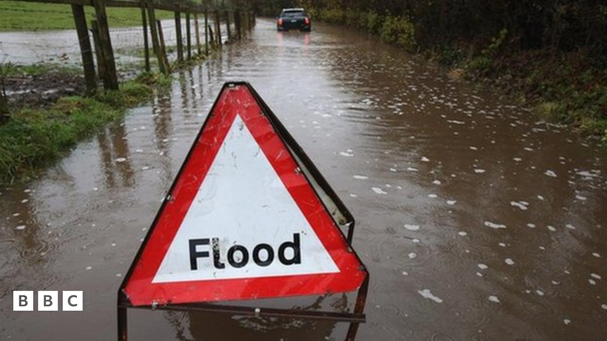 Chat: Have you been affected by the flooding? - BBC Newsround