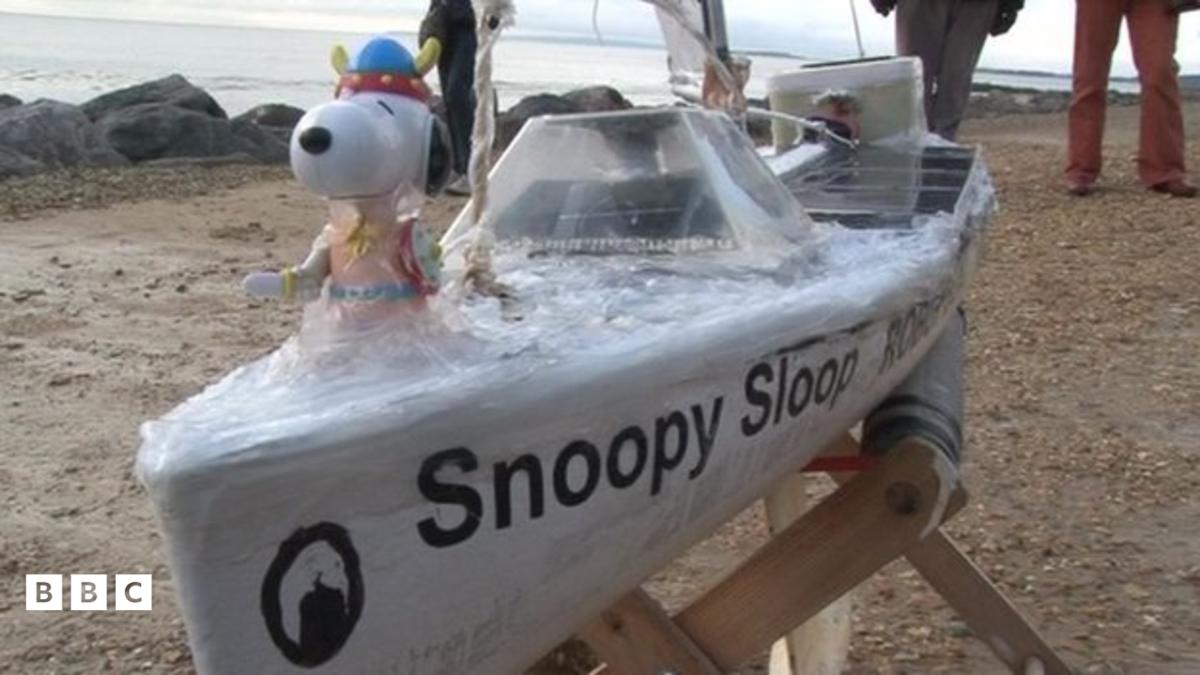 Snoopy Sloop boat crashes in Atlantic Ocean cross bid - BBC Newsround