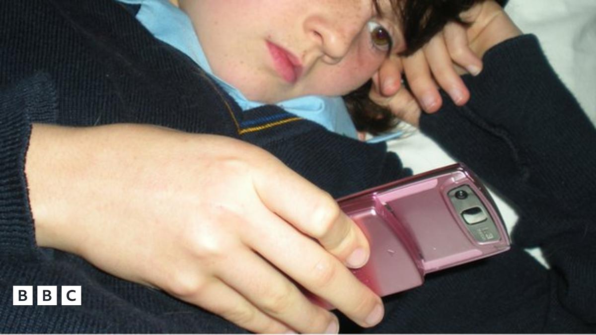 Happy 20th birthday for text messaging - BBC Newsround