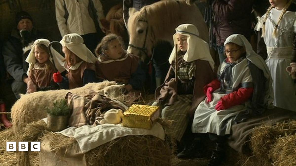 Chat: What part are you playing in your nativity? - BBC Newsround