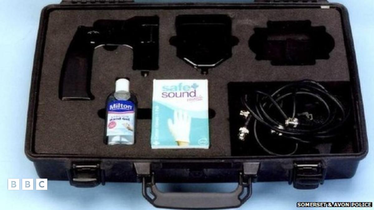 Jail for man who sold fake bomb detectors - BBC Newsround