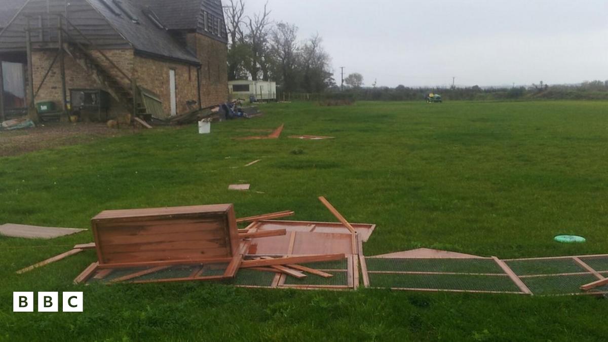 UK storm: Your photos of the big storm - BBC Newsround