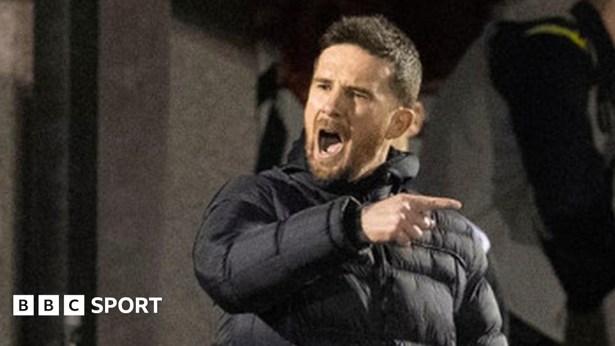 Barry Ferguson: Alloa Athletic boss resigns after poor run - BBC Sport