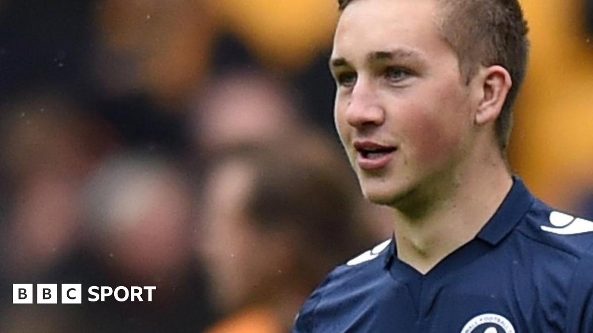 Jamie Philpot: Millwall youngster joins Bromley on loan - BBC Sport