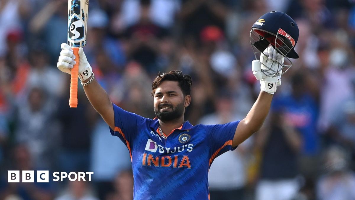 England v India LIVE: Third ODI, Emirates Old Trafford - score ...