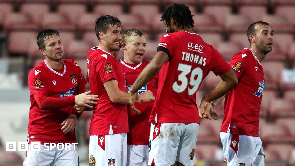 Wrexham manager Dean Keates to remind players of Covid protocols - BBC ...