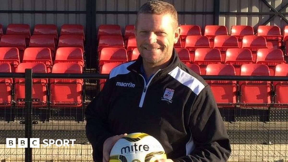 FA Cup: Micky Hazard's FA Cup love affair & £30 celebrations - BBC Sport