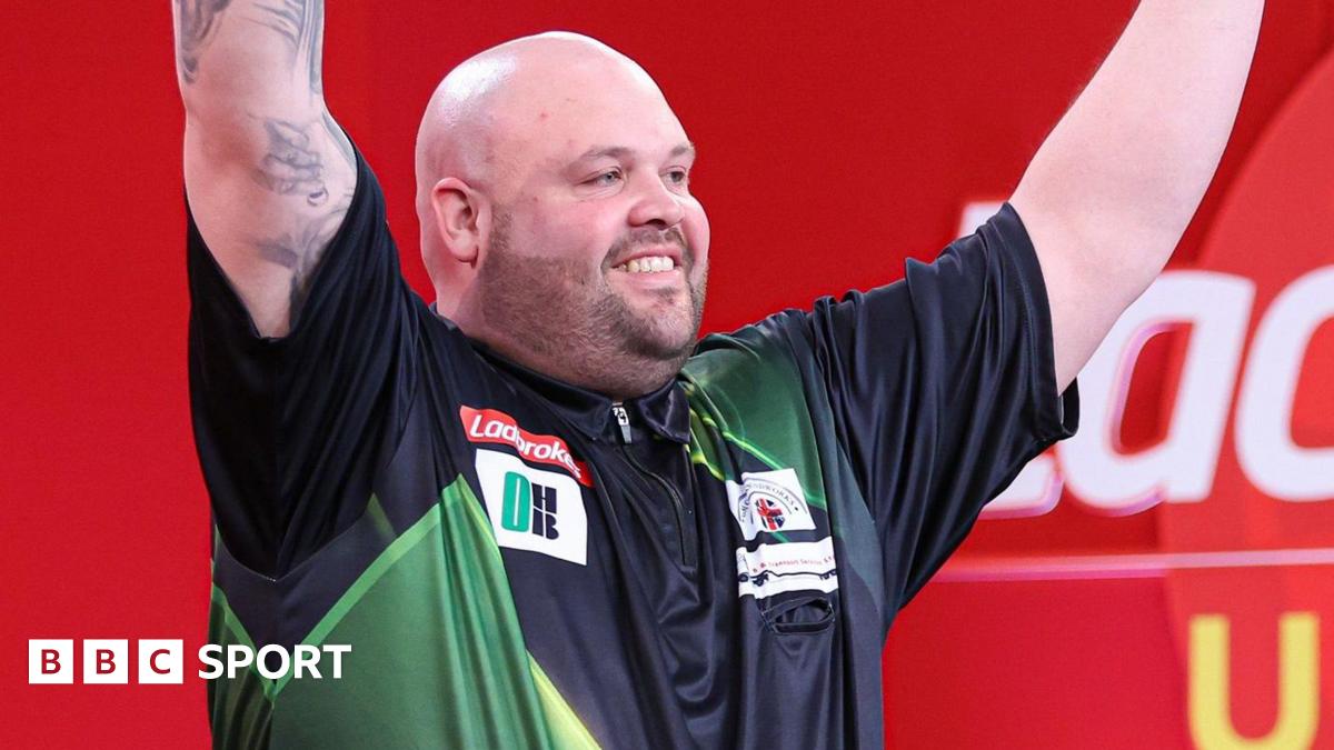 Adam Lipscombe: Darts player was 'overwhelmed' when he reached final ...