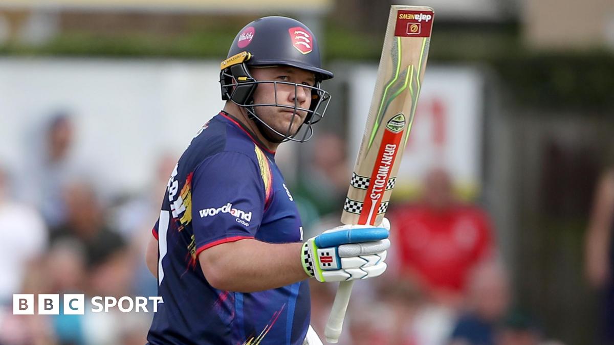 Adam Rossington: Essex wicketkeeper signs new T20 only contract - BBC Sport