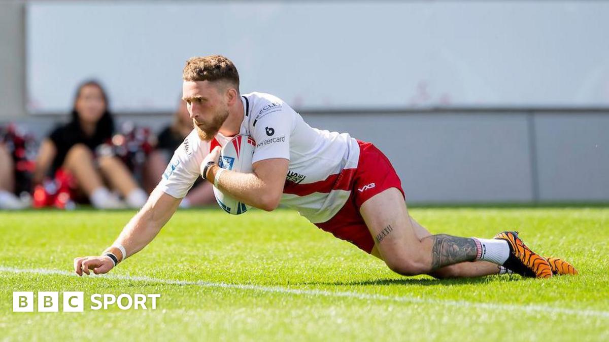 Super League: Salford Red Devils 30-22 Castleford Tigers - Hosts boost ...