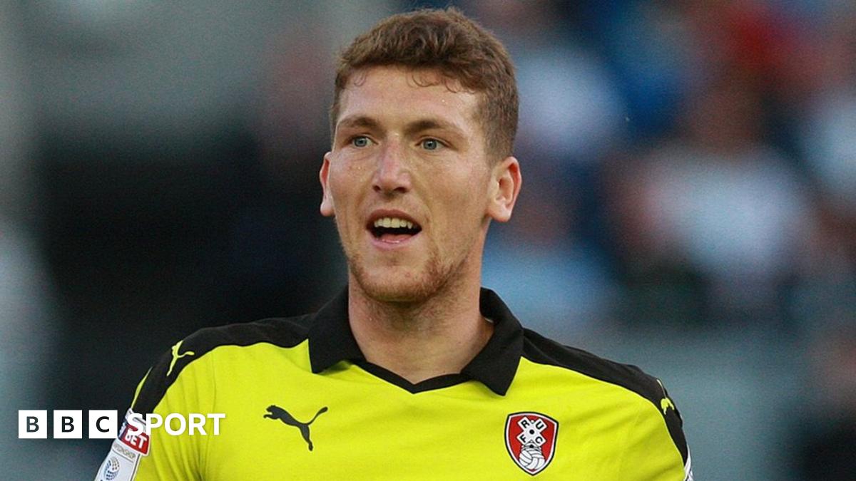 Scunthorpe United: Richard Smallwood, Jonny Margetts and Harry Toffolo ...