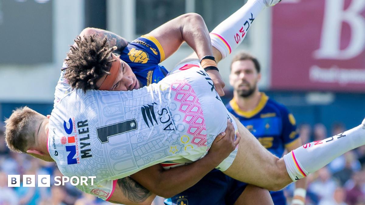 Hugo Salabio: Huddersfield Giants sign forward on three-year deal from ...